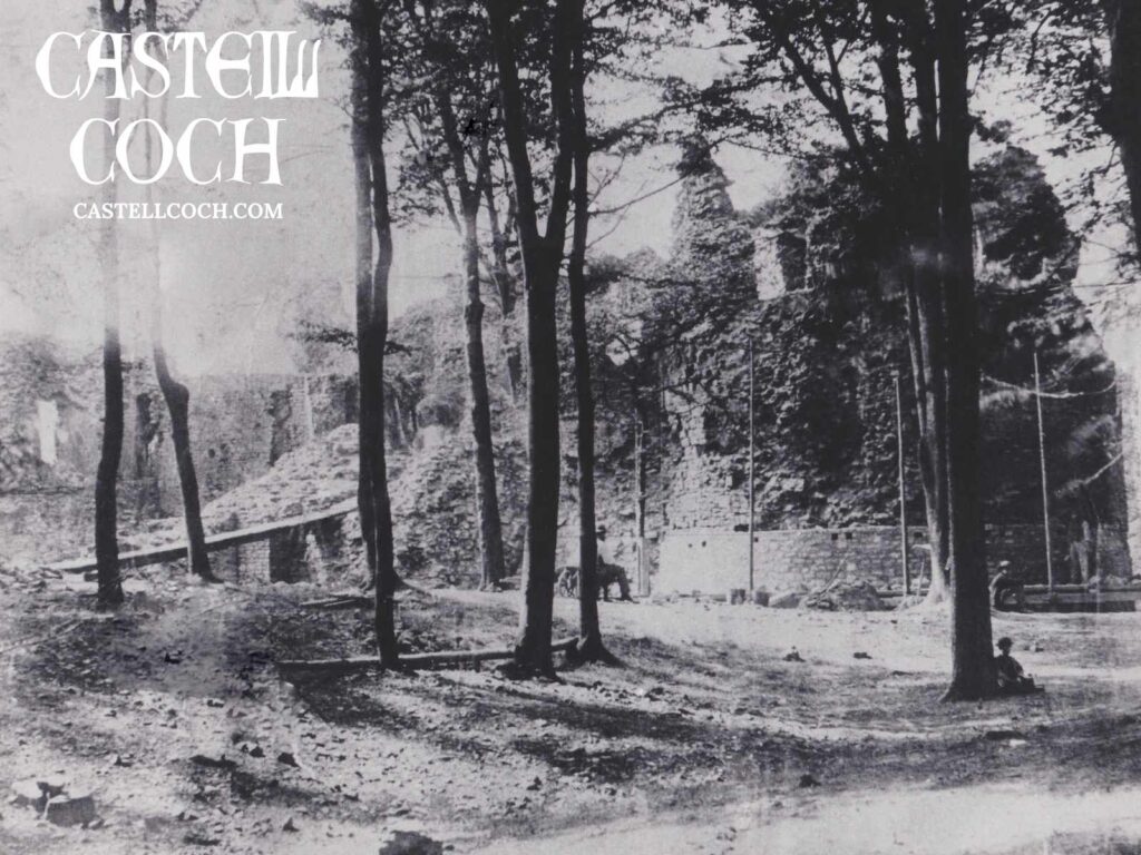 The Cambrians Visit Castell Coch in 1912 – Castell Coch